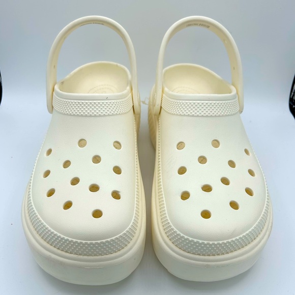CROCS | Shoes | Crocs Bae Clog Platform White Mens Womens 12 Nwot ...
